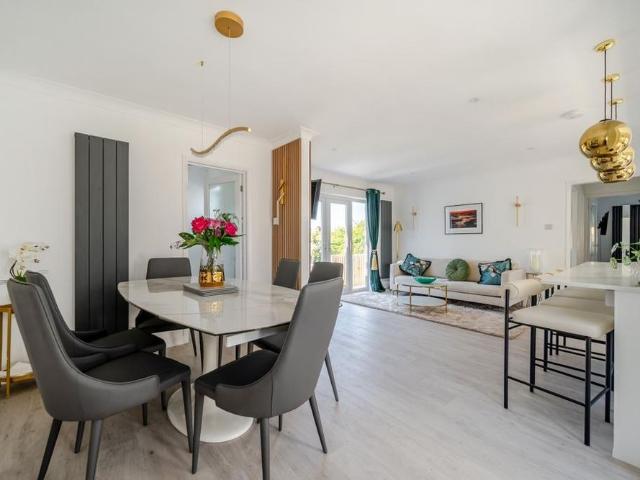 2 bedroom bungalow to rent
