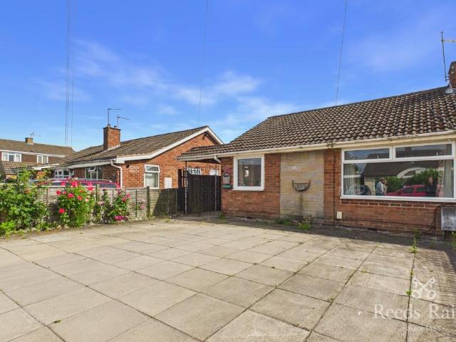 2 bedroom bungalow to rent