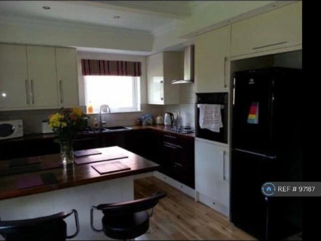 2 bedroom bungalow to rent