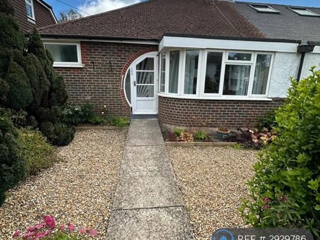 2 bedroom bungalow to rent