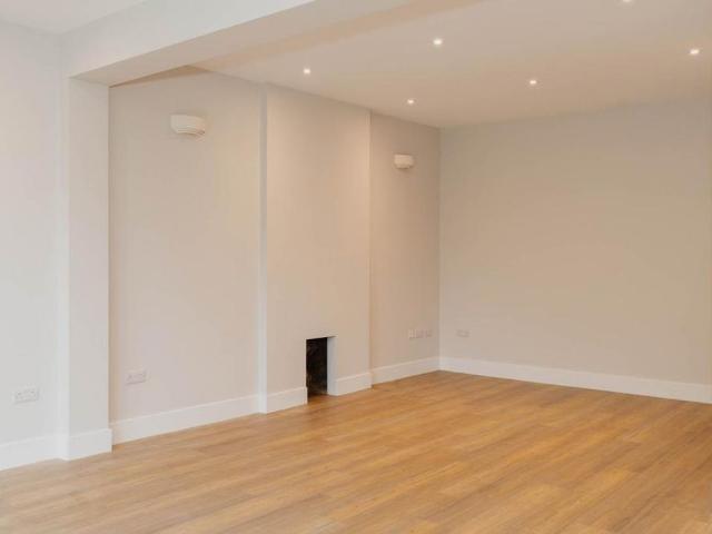 2 bedroom bungalow to rent