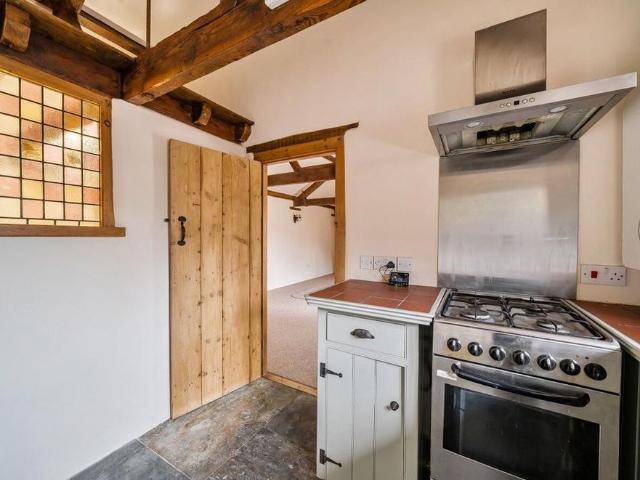 2 bedroom bungalow to rent
