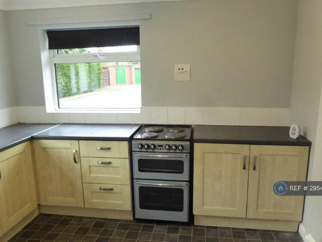 2 bedroom bungalow to rent