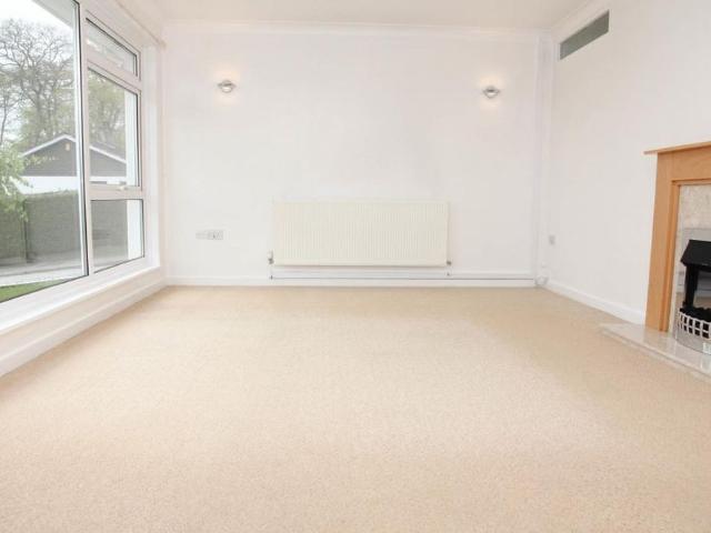2 bedroom bungalow to rent
