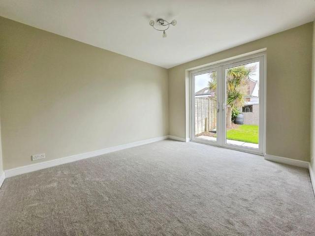 2 bedroom bungalow to rent