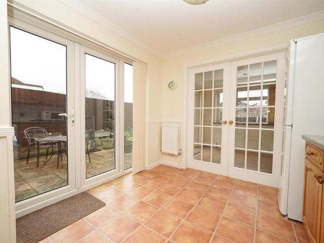 2 bedroom bungalow to rent