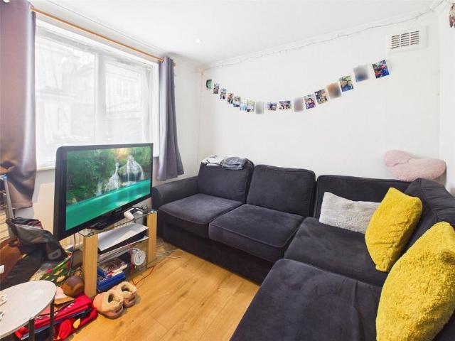 2 bedroom bungalow to rent