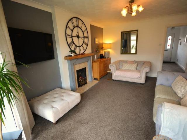2 bedroom bungalow to rent