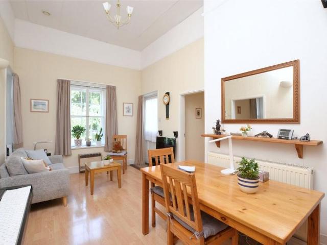 2 bedroom bungalow to rent