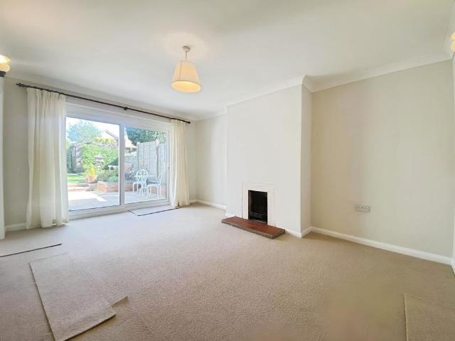 2 bedroom bungalow to rent