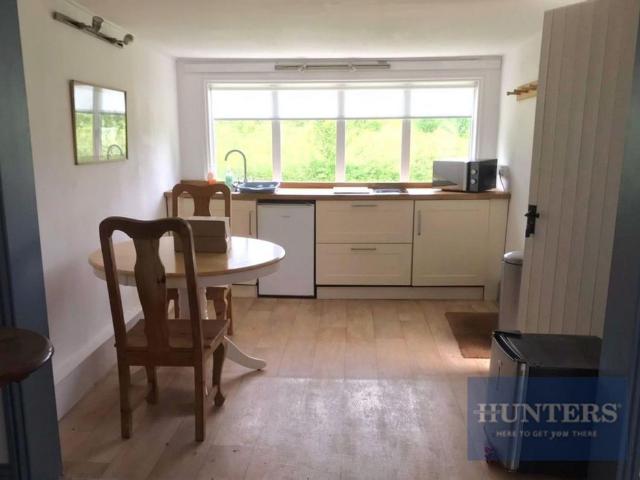 2 bedroom Bungalow To Rent