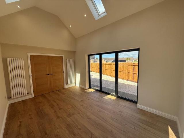2 bedroom bungalow to rent