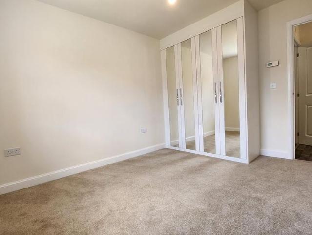 2 bedroom bungalow to rent