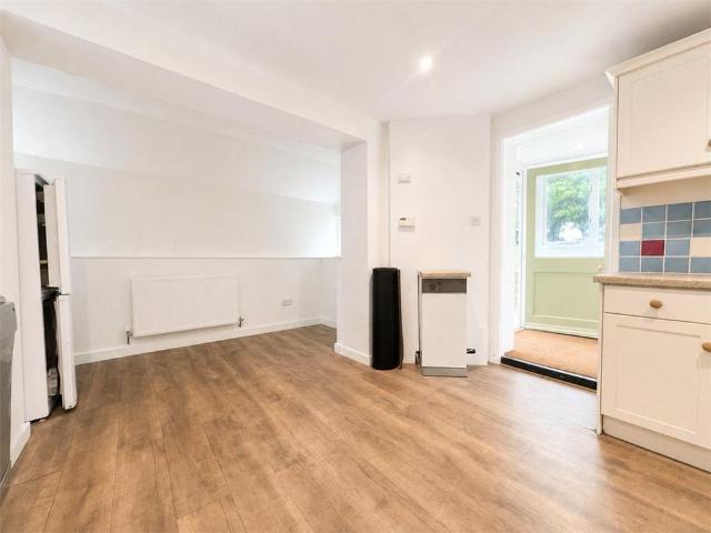 2 bedroom bungalow to rent