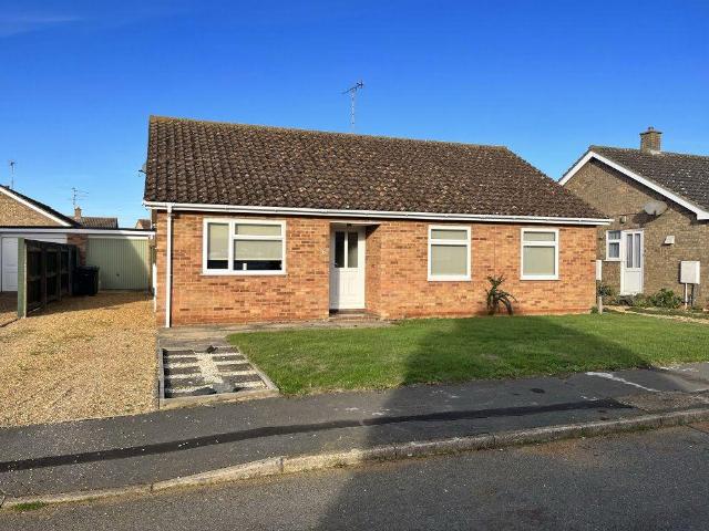 2 bedroom bungalow to rent
