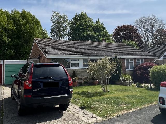 2 bedroom bungalow to rent