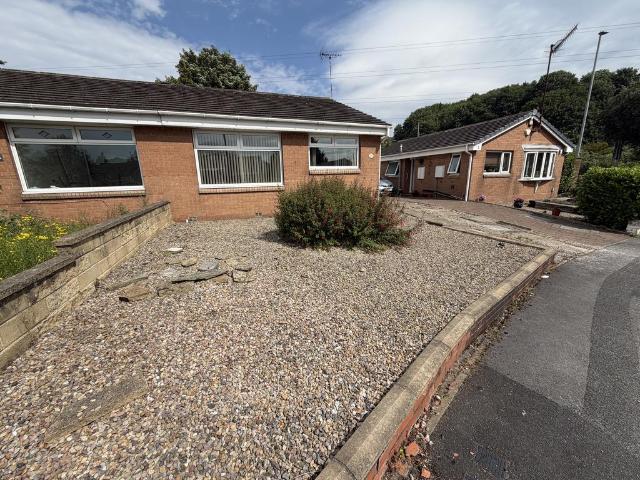 2 bedroom bungalow to rent