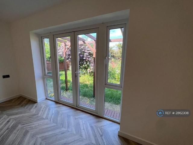 2 bedroom bungalow to rent