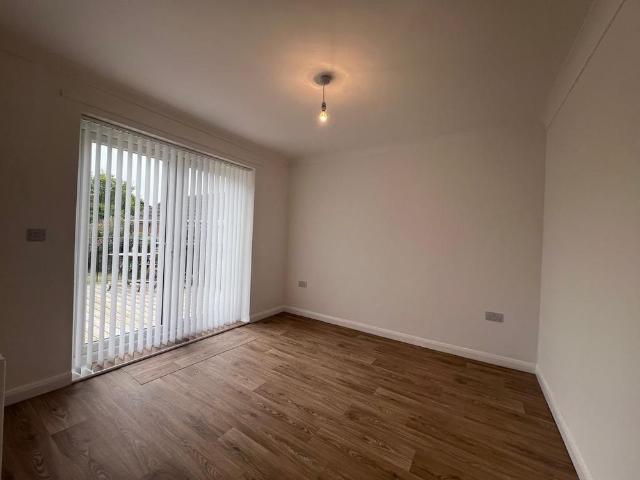 2 bedroom bungalow to rent