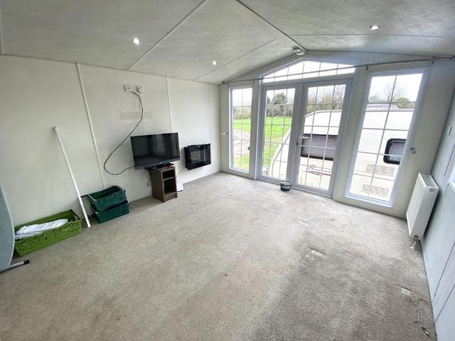 2 bedroom bungalow to rent