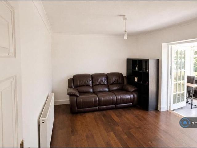 2 bedroom bungalow to rent