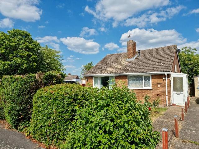 2 bedroom bungalow to rent