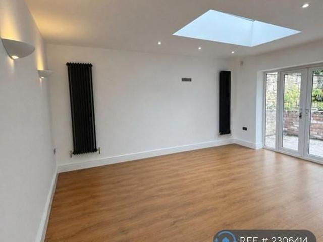 2 bedroom bungalow to rent