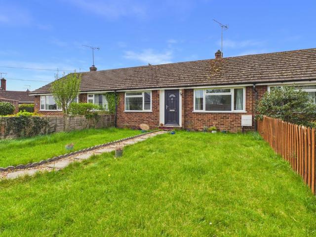 2 bedroom bungalow to rent