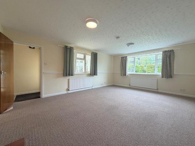 2 bedroom bungalow to rent
