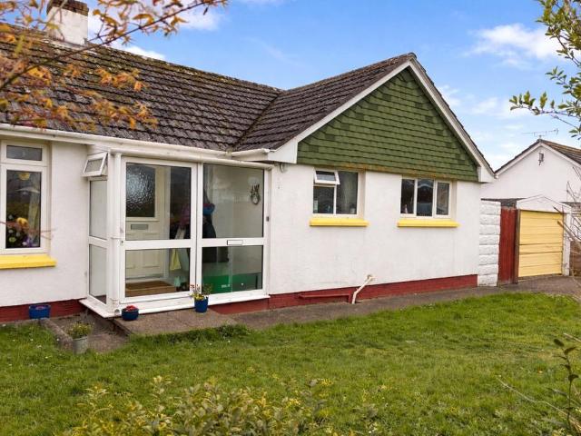 2 bedroom bungalow to rent