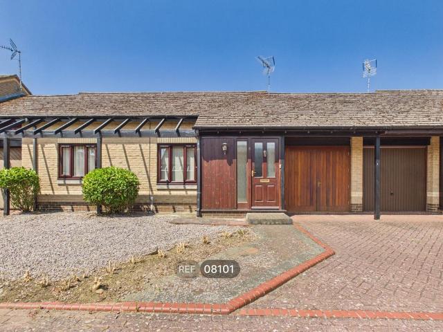 2 bedroom bungalow to rent