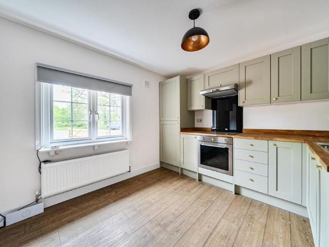 2 bedroom bungalow to rent