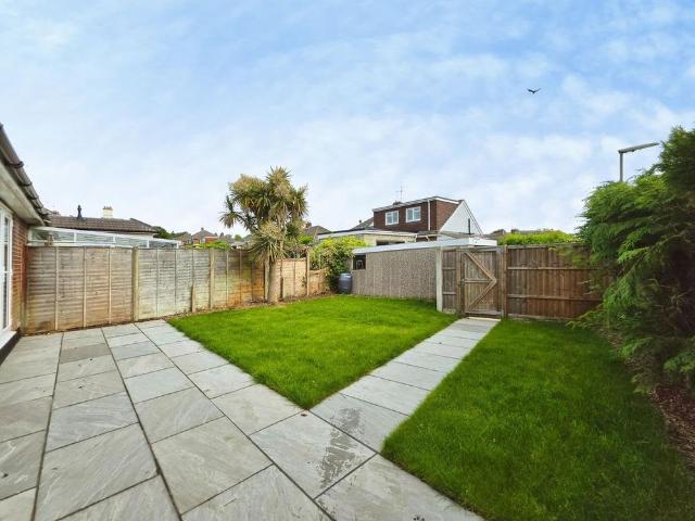 2 bedroom bungalow to rent