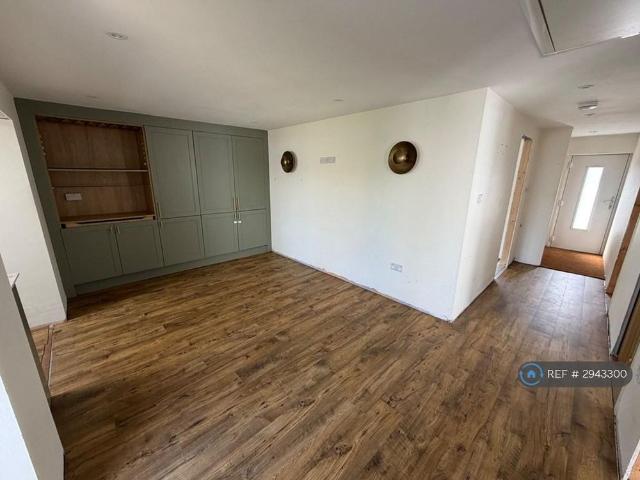 2 bedroom bungalow to rent