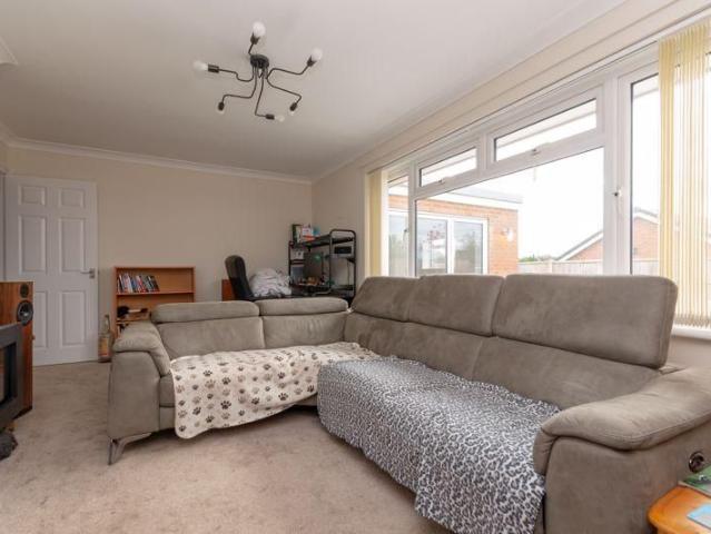 2 bedroom bungalow to rent