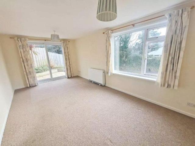 2 bedroom bungalow to rent