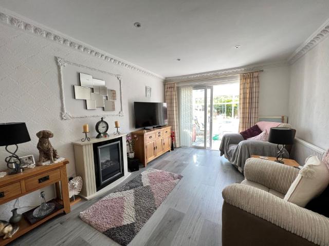 2 bedroom bungalow to rent Tolkien Road, Eastbourne, BN23