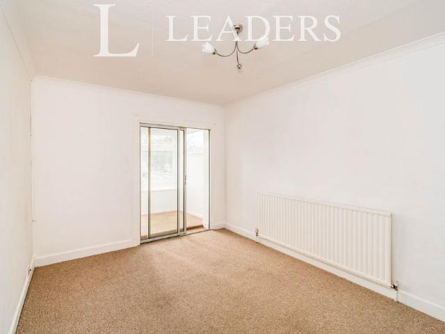 2 bedroom bungalow to rent Wycliffe Road, Southampton, SO18