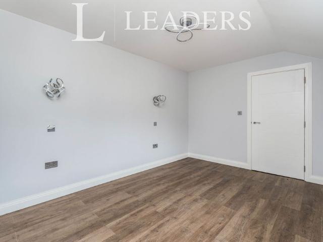 2 bedroom bungalow to rent Carlton House, Ringwood Road, Woodlands, Southampton, SO40