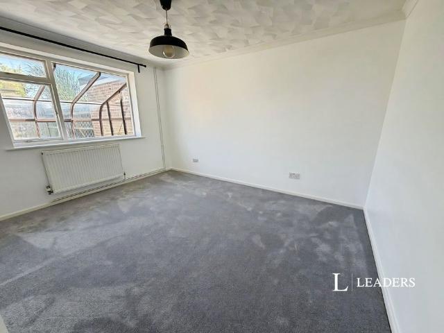 2 bedroom bungalow to rent Hammy Way, Shoreham by Sea, BN43