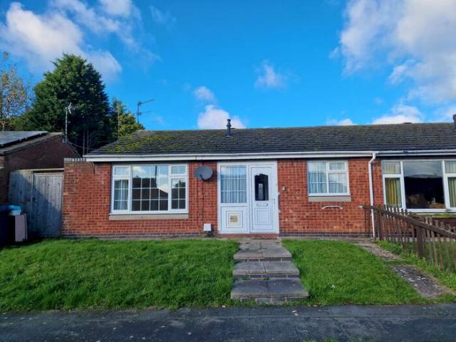 2 Bedroom Bungalow To Rent In Wolsey Drive, Leicester, LE6