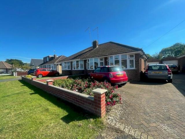 2 Bedroom Bungalow To Rent In Bouverie Road, Northampton, NN4