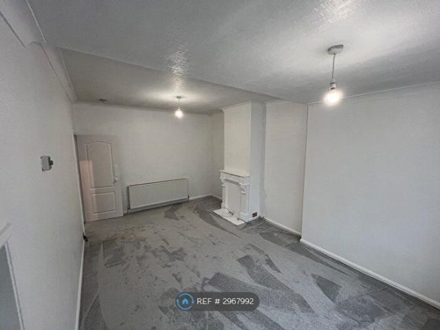 2 Bedroom Bungalow To Rent In Bryant Road, Kettering, NN15