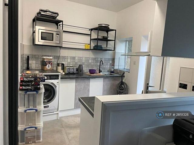 2 Bedroom Bungalow To Rent In Cranfield, Cranfield, Bedford, MK43