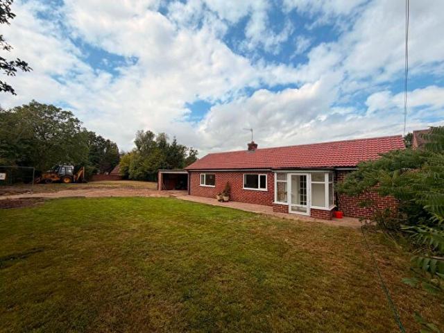 2 Bedroom Bungalow To Rent In, CV36