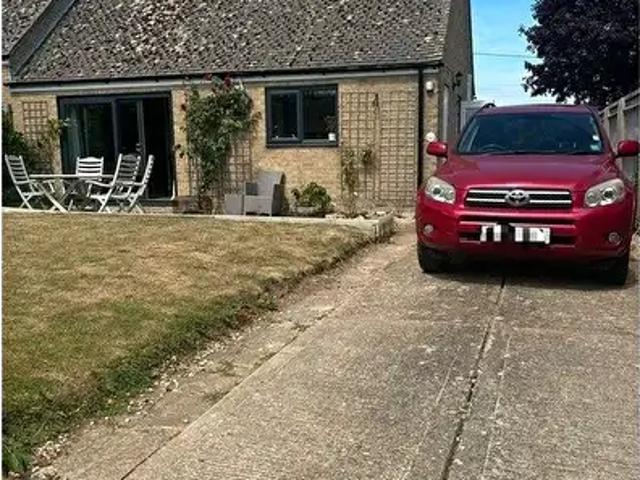 2 Bedroom Bungalow To Rent In Petrie Bungalows, Foscot, Chipping Norton, OX7