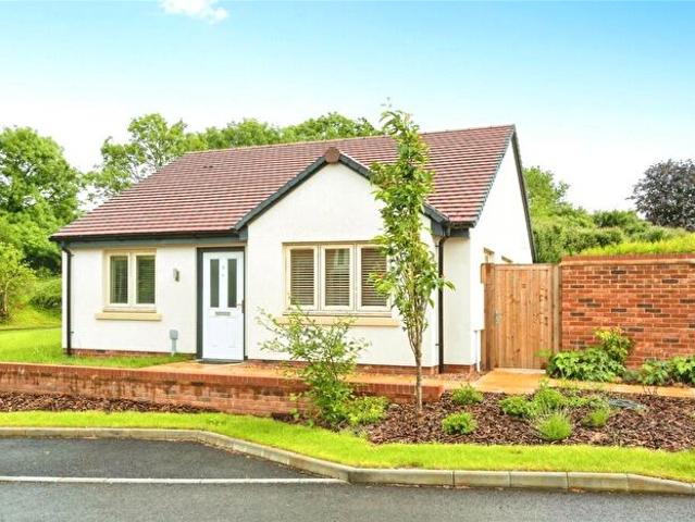 2 Bedroom Bungalow To Rent In Shorts Close, Great Horwood, Milton Keynes, MK17
