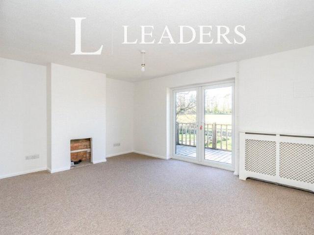2 bedroom bungalow to rent Laundry Cottages, Bridge Street, Southwick, Fareham, PO17