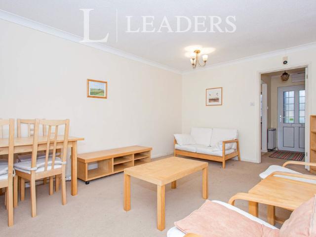 2 bedroom bungalow to rent Moores Court, Cottenham, Cambridge, CB24
