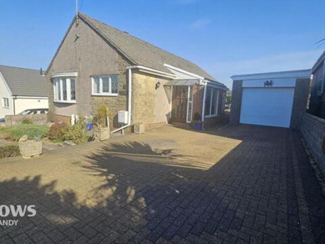 2 Bedroom Bungalow Tonyrefail Tonyrefail 99290317
